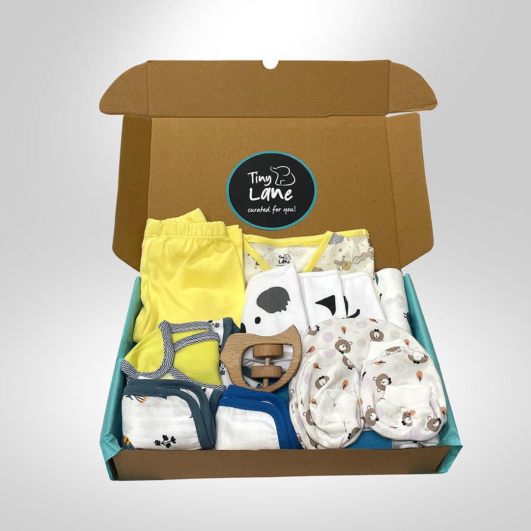 Buy Jumbo Gift Set of 15 -Swaddle, Jhabla, Leggings & More | TinyLane